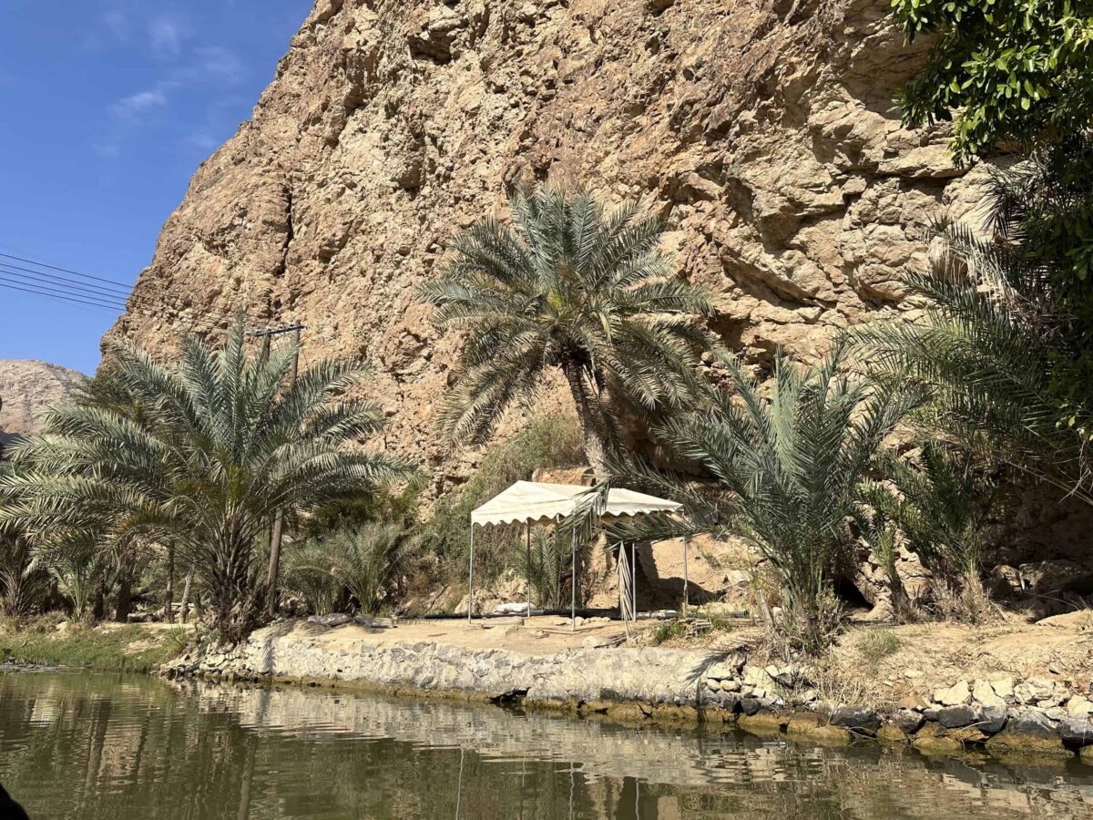 What's so special about Wadi Shab? - Oman Wanderlust